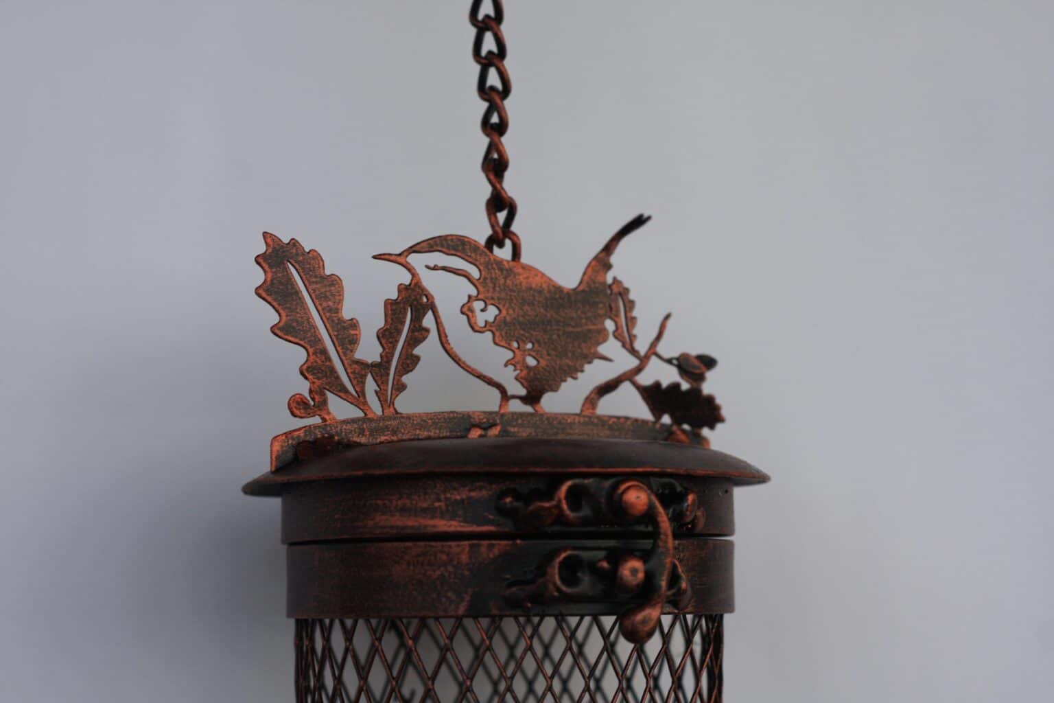 Wren Bird Feeder Hanger - Ornamental Classics