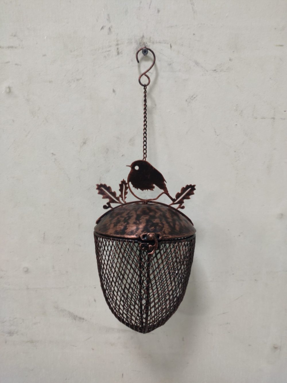 Acorn Robin Bird Feeder - Ornamental Classics