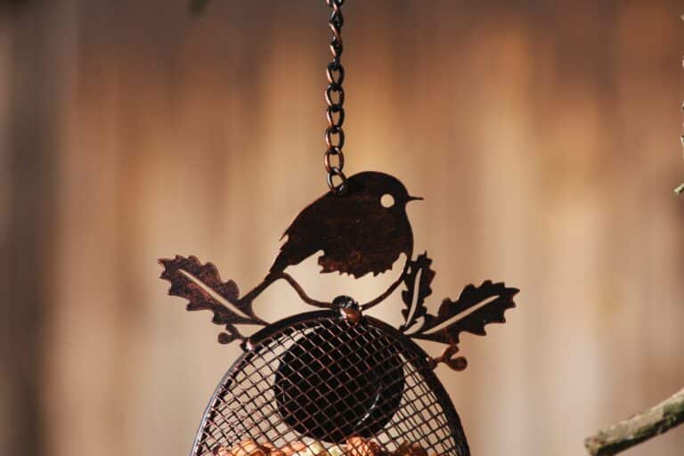 Oval Robin Bird Feeder Hanger - Ornamental Classics